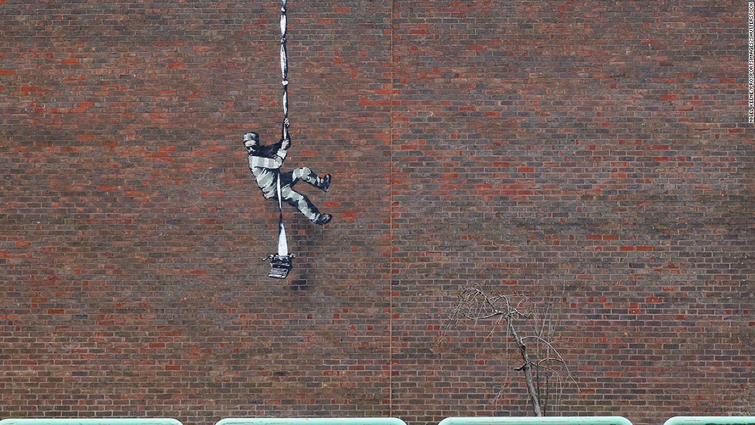 Is Banksy behind this prison escape mural on the wall of Reading Prison?