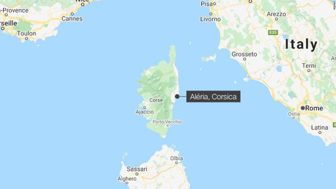 French authorities race to clean up oil spill drifting to Corsica’s coast